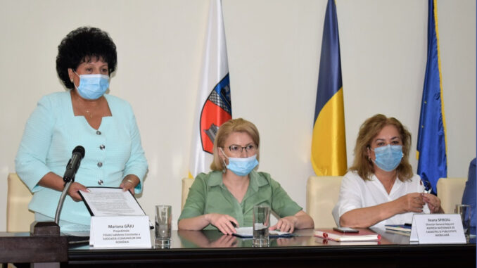 FOTO Primarul Mariana Gâju, întâlnire de lucru la Prefectura Constanța ... FOTO Primarul Mariana Gâju, întâlnire de lucru la Prefectura Constanța ...