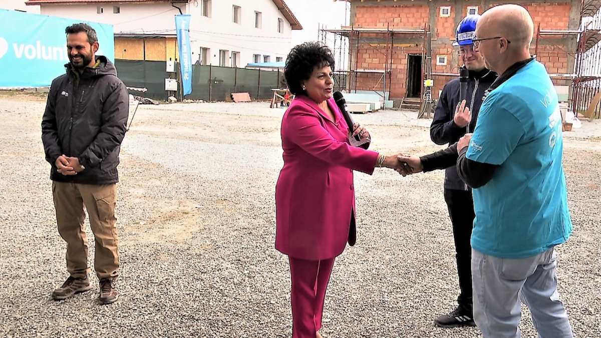 FOTO Habitat For Humanity România revine cu forțe proaspete și în acest ...